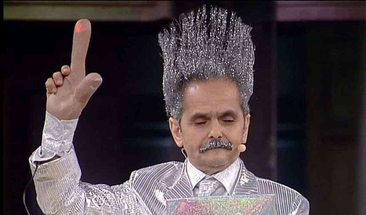 L'Alieno di 'Avanti Un Altro' è scomparso: fan del programma senza parole